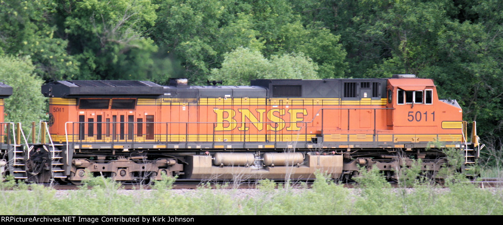 BNSF 5011